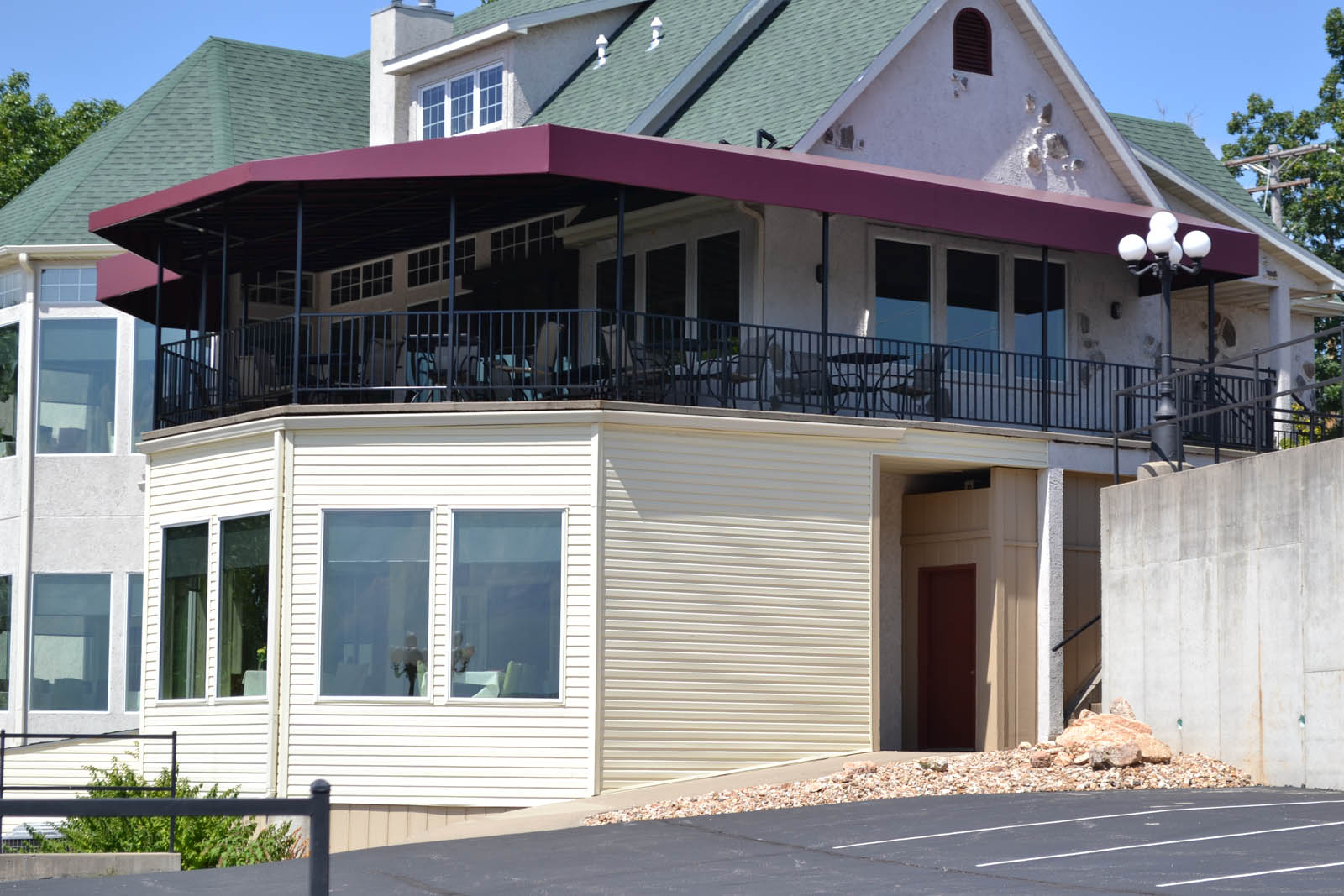 Restaurant canopy shields customers from rain, wind and sunlight ...